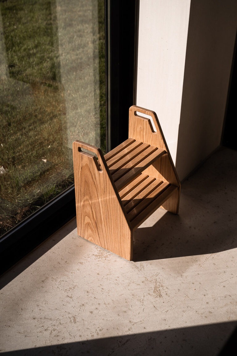 Taburet Træ | Håndlavet 2-Trins Taburet i Egetræ – Træfolk